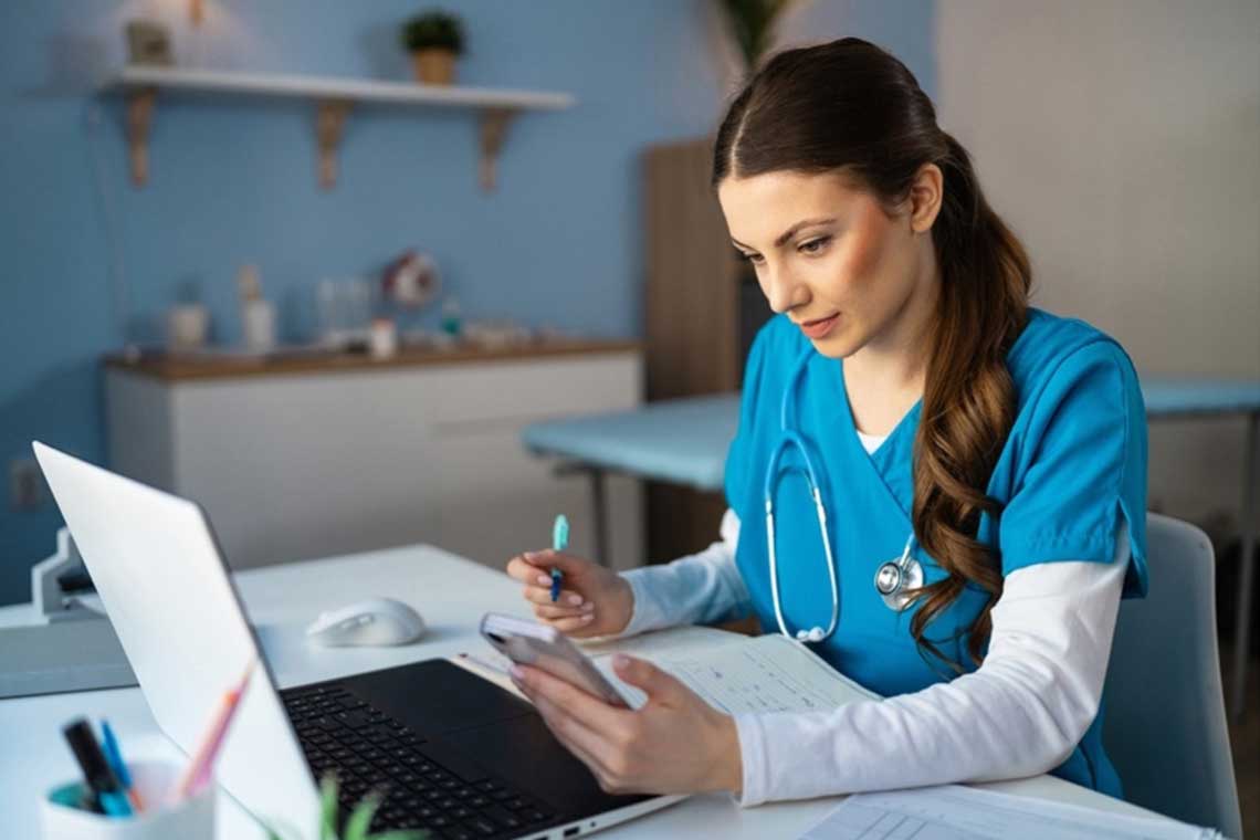 How to Study in Nursing School: 8 Tips - Marian ABSN